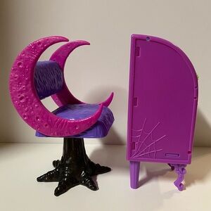 Mattel | Toys | Mattel Monster High G3 Furniture Set Creepover Crescent ...